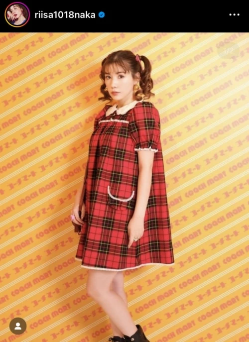 お人形さんみたい……! 仲里依紗のツインテール×赤チェックワンピ お人形さんみたい……! 仲里依紗のツインテール×赤チェックワンピ